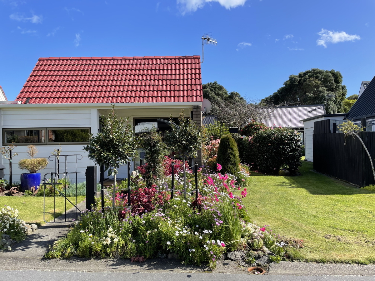 Inside an independent retirement village — Write Into Life